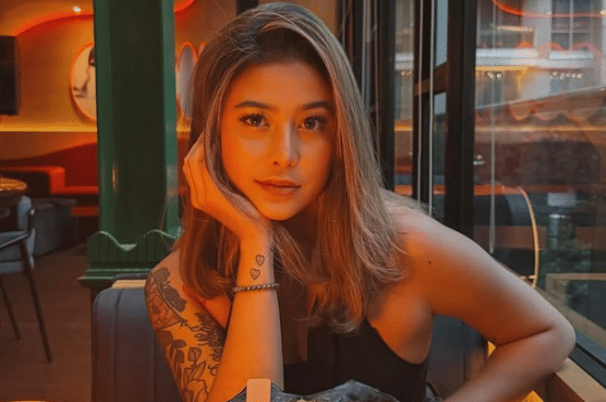 Profil Awkarin, dari Perjalanan Karier hingga Kabar Pindah ke Melbourne ...