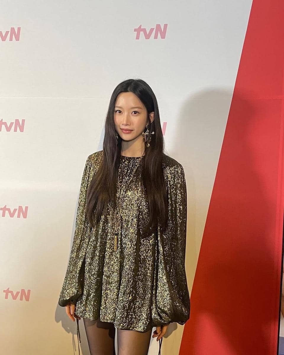 Profil Moon Ga Young, Aktris Korea Populer yang Merambah ke Dunia ...