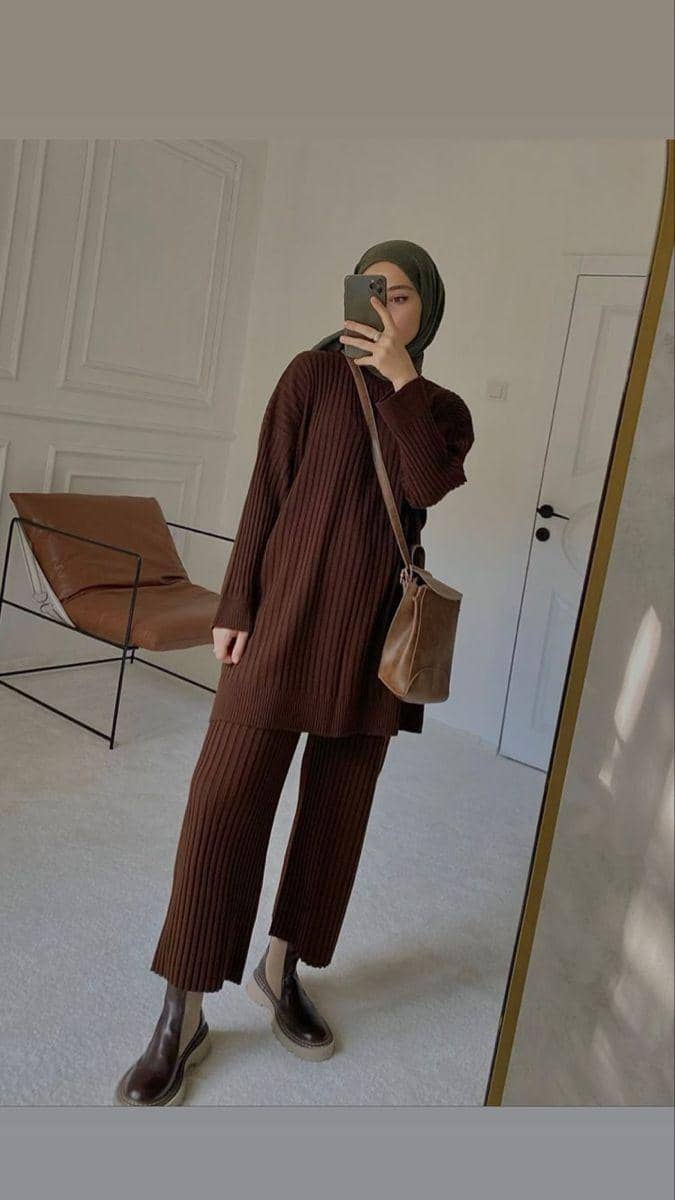 Warna Mahogany Cocok dengan Warna Apa? Ini 7 Inspirasinya | Popbela.com