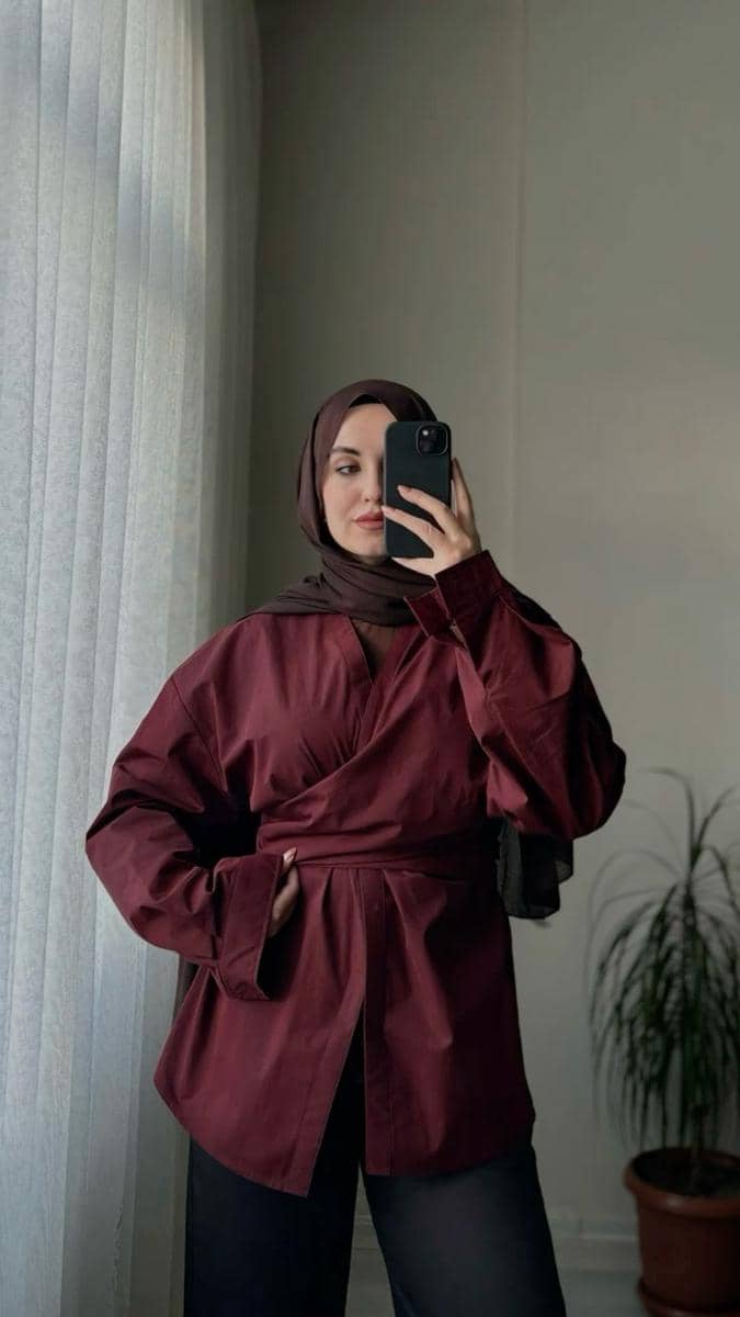 16 Warna Jilbab untuk Baju Warna Maroon, Elegan dan Classy | Popbela.com