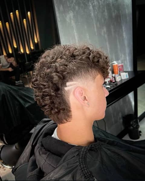 10 Model Rambut Burst Fade, Bisa Jadi Inspirasimu | Popbela.com