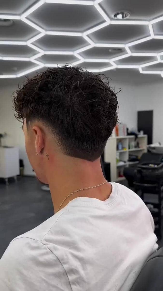10 Model Rambut Burst Fade, Bisa Jadi Inspirasimu | Popbela.com