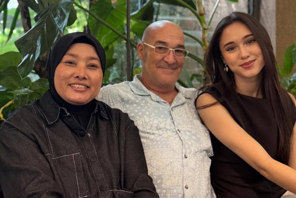 6 Fakta Keluarga Yasmin Napper, Blasteran Indonesia–Kanada | Popbela.com