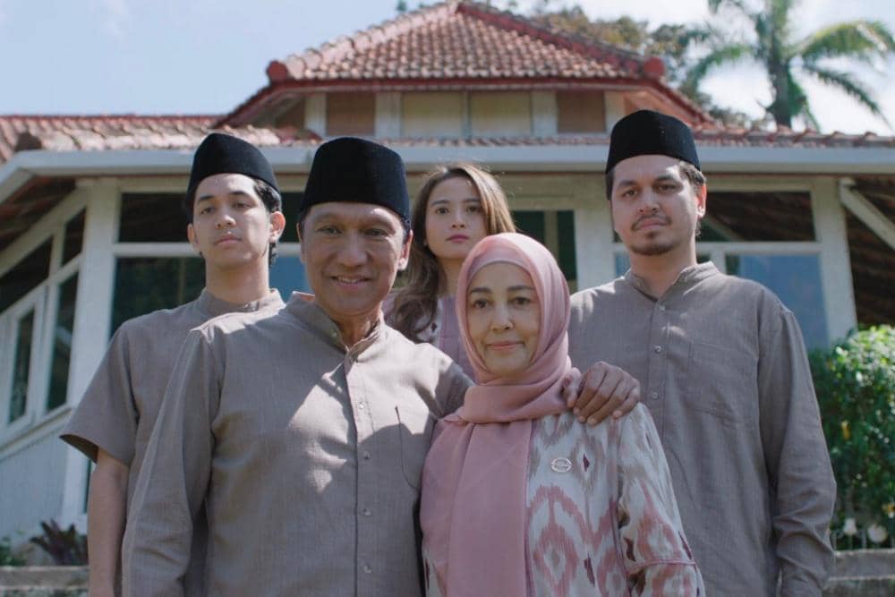 7 Fakta dan Sinopsis Film ‘Jodoh 3 Bujang’, Fenomena Nikah Kembar ...