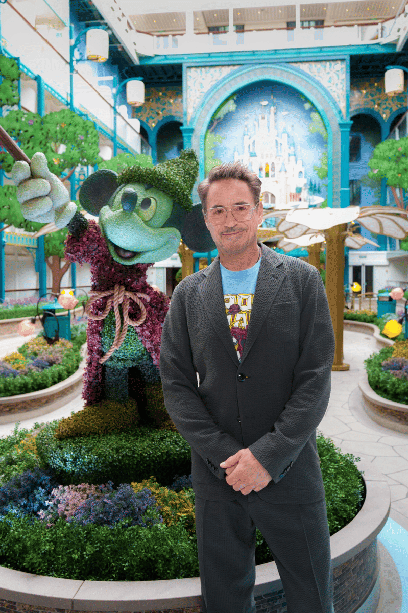 Robert Downey Jr. Didapuk Menjadi Godparent Disney Adventure Cruise ...