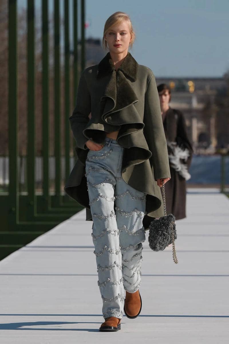 Taman Bunga dan Parisian Style ala Dior di Paris Fashion Week AW26 ...